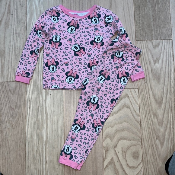 Disney | Pajamas | Minnie Mouse Pj Set | Poshmark
